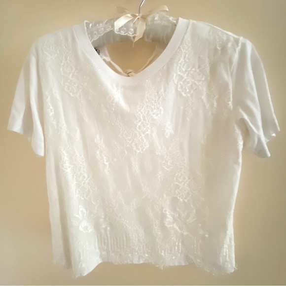 Unknown | Tops | White Cropped Lace Panel Top Short Sleeve Silky Straps ...